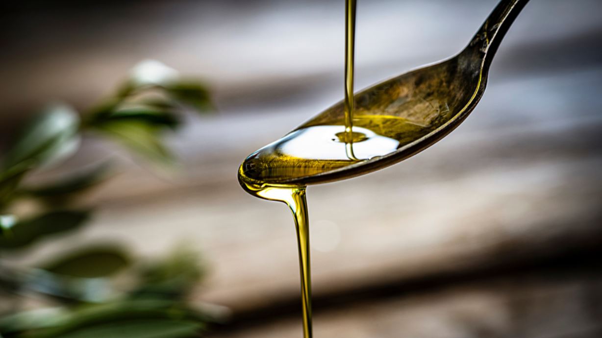 Your Guide to Shopping for Olive Oil: Pro Tips to Help You Choose a ...